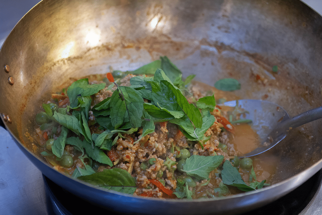 Thaifoodmaster - Pork and Three Beans Minced-Bird Style Curry (แกงคั่ว ...